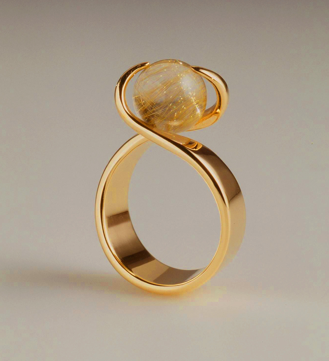 Jewellery in motion – Swiss National Museum - Swiss history blog