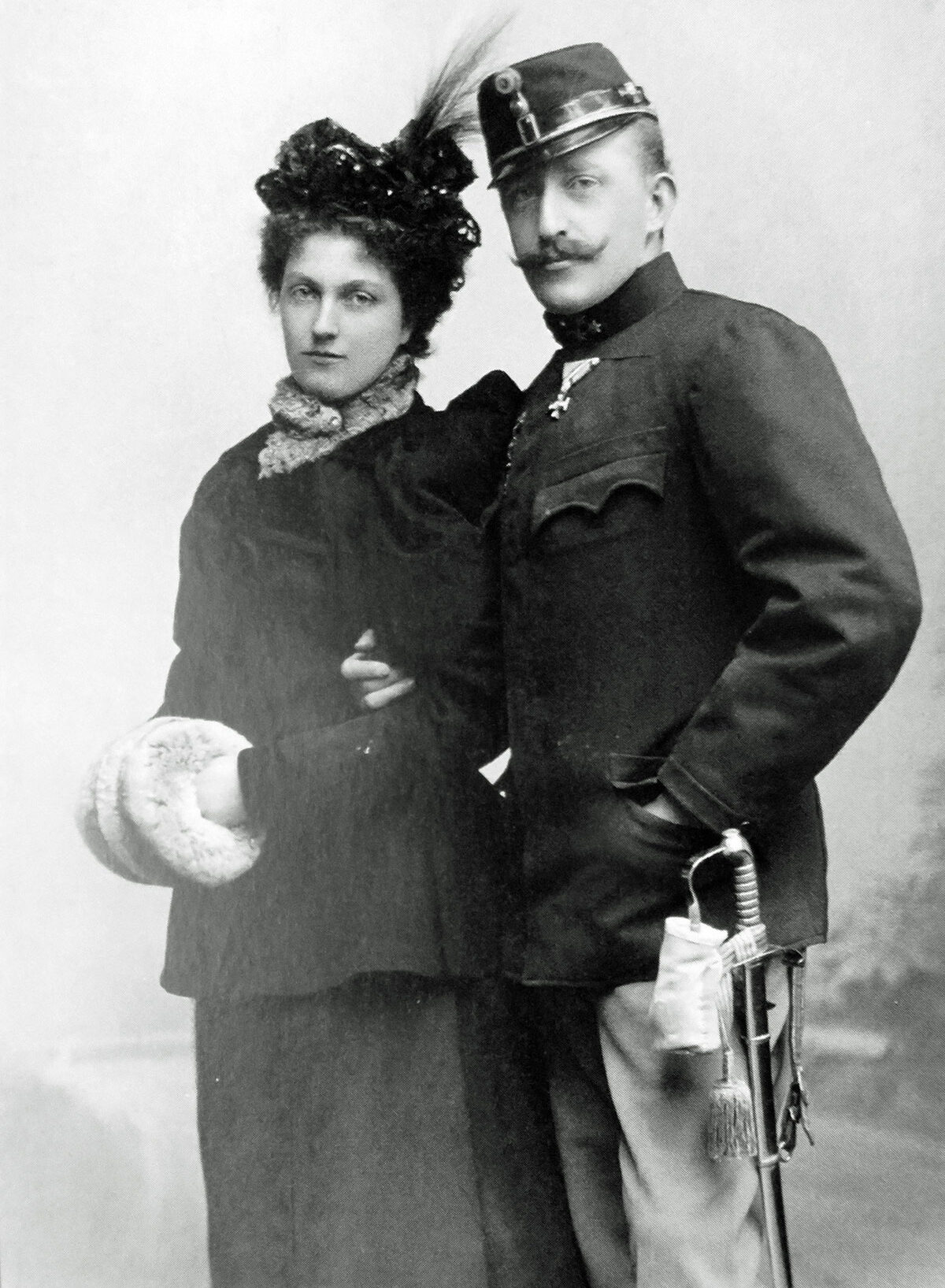 Habsburg siblings Louise and Leopold escape to Switzerland