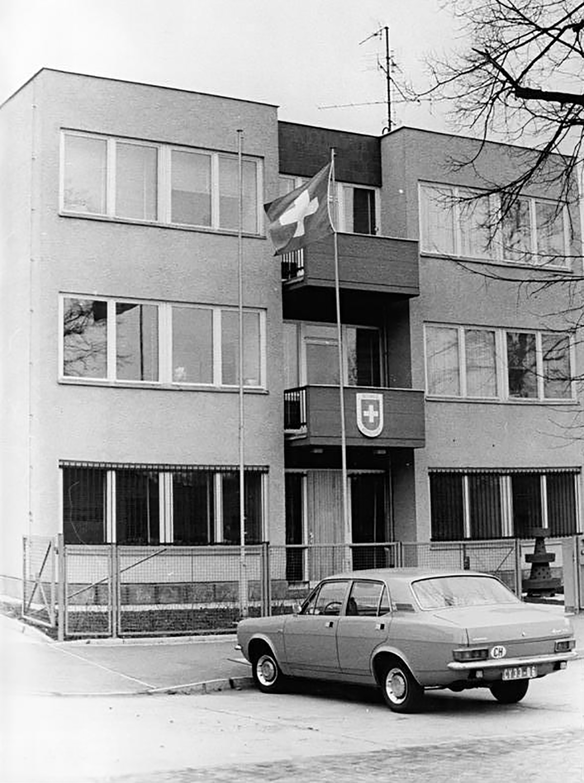 The Swiss Embassy in Berlin – symbol of continuity – Swiss National ...